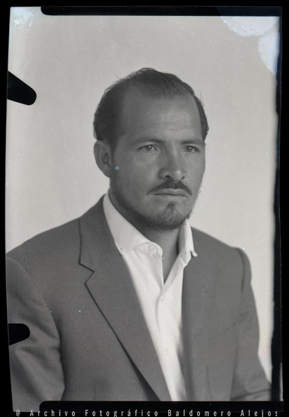 Señor con barba. · Catálogo Archivo Fotográfico Baldomero Alejos